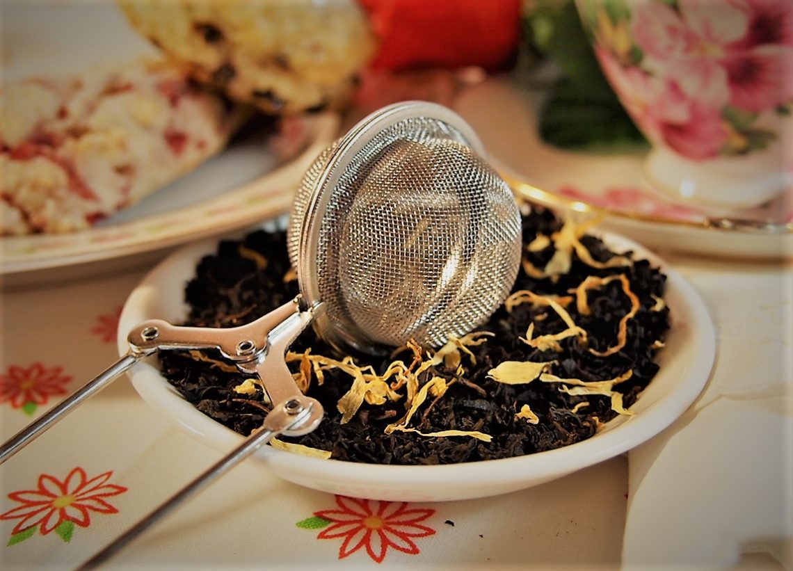 Tea Infuser (With Handle) | Bee Joyful Shop
